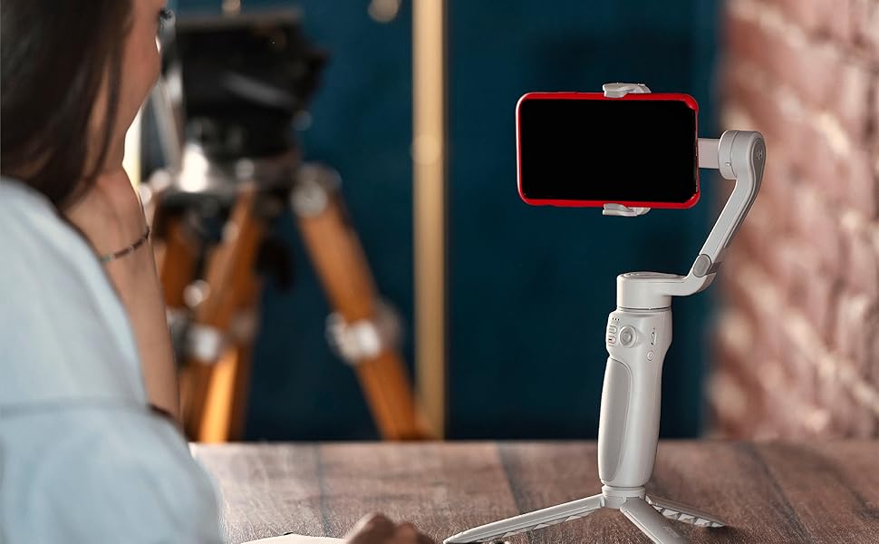 Amazon.com: Zhiyun Smooth Q4 Combo 3-Axis Handheld Gimbal Stabilizer ...