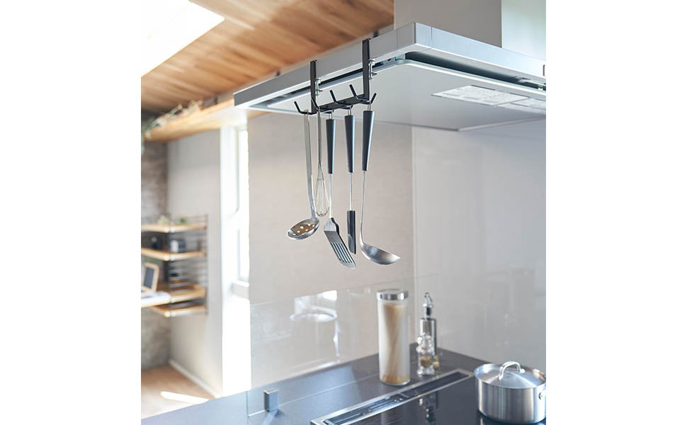 Amazon｜山崎実業(Yamazaki) レンジフード 横 フック 7連 ブラック W18×D9×H11cm タワー tower キッチンツールフック レンジフードに挟むだけ 1788 ...