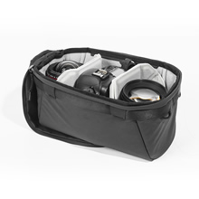 Amazon.co.jp: 【国内正規品】Peak Design(ピークデザイン) カメラキューブ V2 スモール BCC-S-BK-2 : 家電＆カメラ