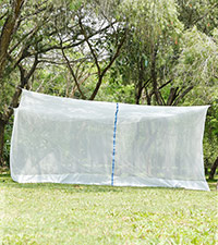 Amazon｜DEWEL 蚊帳 特大 250cm 3畳 蚊/虫/ムカデよけ 吊り下げ式 ファスナー付き キャンプ蚊帳 高密度 通気性高い 水洗い可能 モスキートネット ベッド 屋外 室内 ...