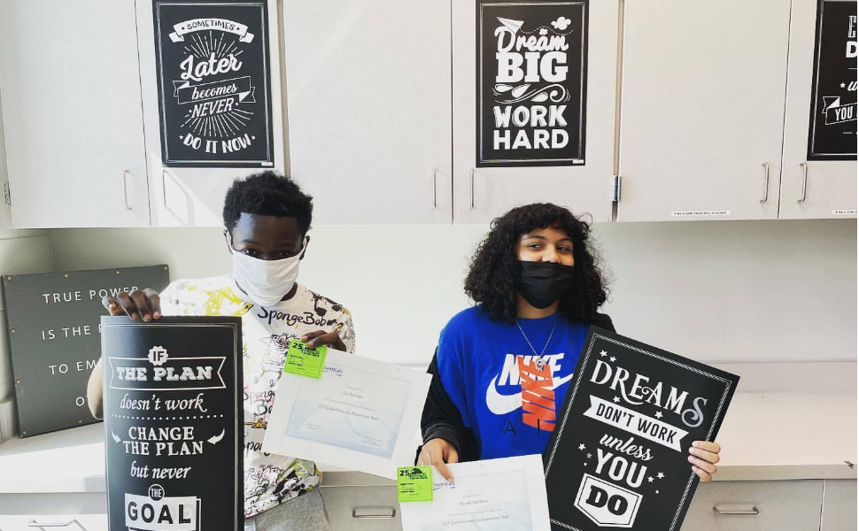 Amazon.com: Classroom Posters - Growth Mindset Posters For Classroom ...