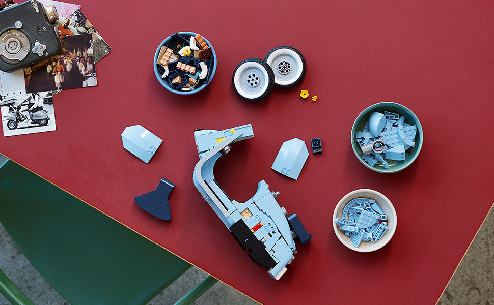 LEGO 10298 Icons Vespa 125, Set in Mattoncini, Modellismo per Adulti ...