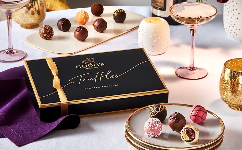 Amazon.com: Godiva Chocolatier Signature Assorted Chocolate Truffle Gift Box for Birthday, Thank ...