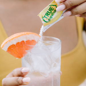 Amazon.com : TRUE GRAPEFRUIT Water Enhancer (32 Packets) | Zero Calorie Unsweetened Water Flavor ...