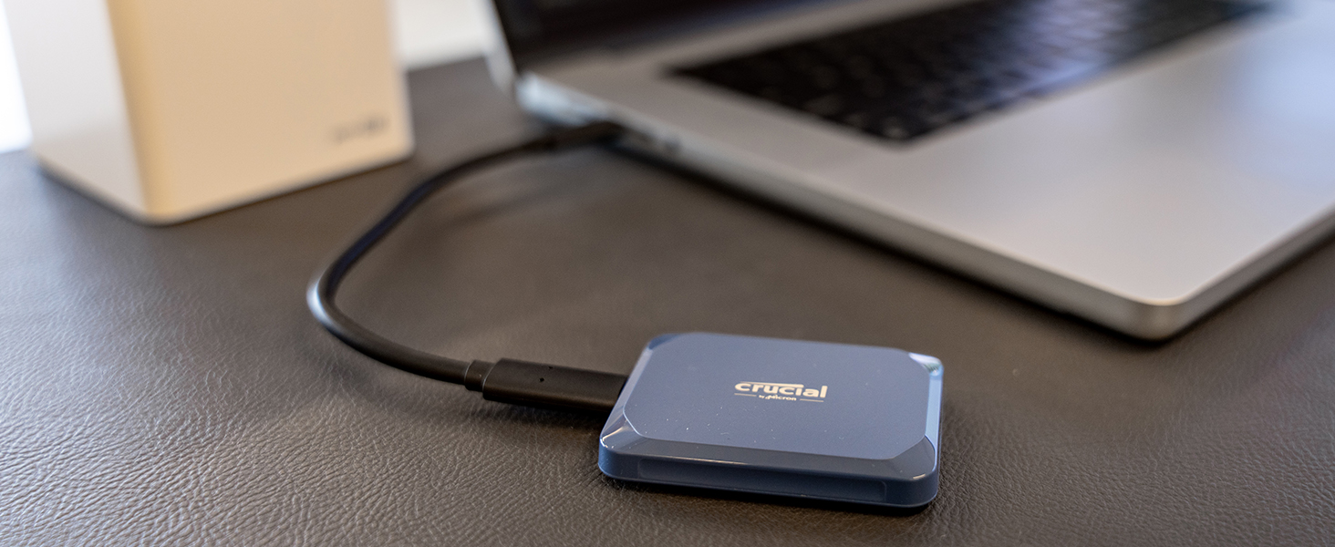 Amazon.com: Crucial X10 2TB Portable SSD, Up to 2,100MB/s, USB 3.2 USB ...