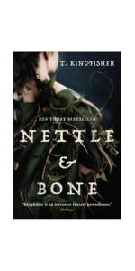 A Sorceress Comes to Call: Kingfisher, T.: 9781250244079: Amazon.com: Books