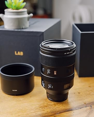 Amazon.com : Viltrox AF 135mm F1.8 LAB FE Full Frame Lens for Sony e Mount, Dual Floating Focus ...