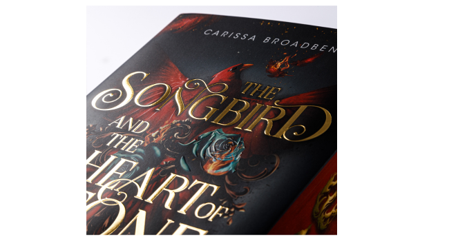 The Songbird and the Heart of Stone (Crowns of Nyaxia 3): Dramatische Romantasy über Liebe und ...