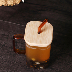 Amazon.com: Tzerotone Glass Cups with Lids and Straws, 4 Pack 17 OZ ...