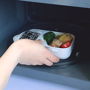 Amazon｜オーエスケー（OSK) 2個セット 弁当箱 爆弾 おにぎりケース 290ml グレー 日本製 押し型付 電子レンジ対応 LS-20 日本製｜弁当箱 オンライン通販