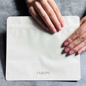 Amazon.co.jp: FABOMI 強力防臭袋 チャック付き 穴付き サニタリーボックス 使い捨て消臭袋 ゴミ袋 大理石 30枚入り (大理石Lサイズ（30枚入り）) : ドラッグストア