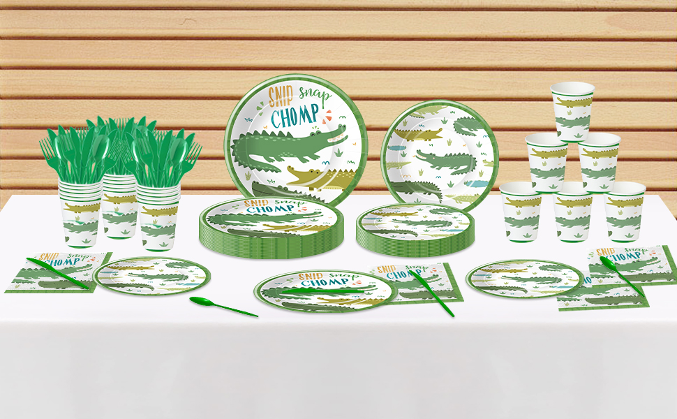 Amazon.com: Xigejob Alligator Party Decorations Tableware- Alligator ...