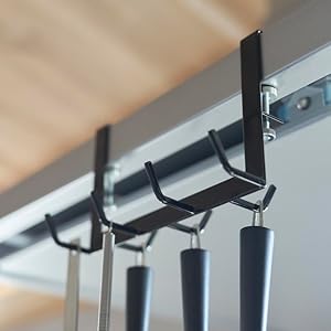 Amazon｜山崎実業(Yamazaki) レンジフード 横 フック 7連 ブラック W18×D9×H11cm タワー tower キッチンツールフック レンジフードに挟むだけ 1788 ...