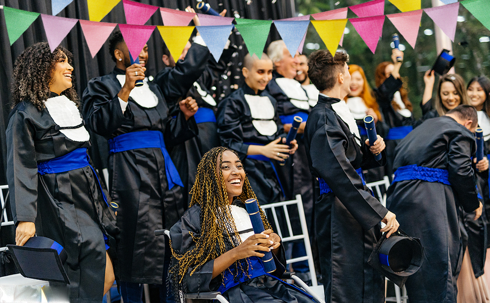 Amazon.com: 60 Flags/36ft Burlap Imitated Pastel Triangle Pennant ...
