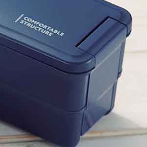 Amazon.co.jp : OSK 弁当箱 コンフォータブル ランチボックス (仕切付) ネイビー 日本製 PC-550D : ホーム＆キッチン