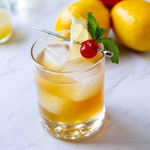 The Classic Cocktail Recipe Book for Beginners: A Complete Guide for Home Mixologists with Tools ...