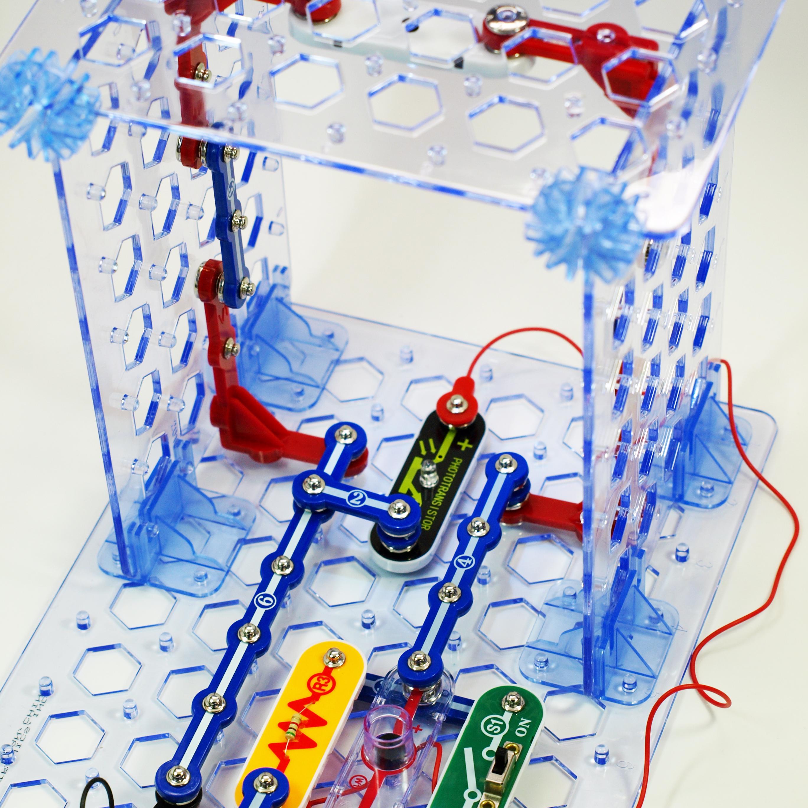 Buy Snap Circuits 3D Illumination Electronics Discovery Kit - NEW for ...