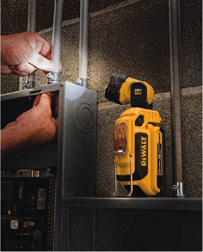 DEWALT DCL044 20V Max LED Hand Held Work Light: Amazon.ca: Tools & Home ...