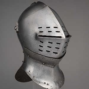 Amazon.com: The Medieval Knight: 9781472843562: Gravett, Christopher: Books