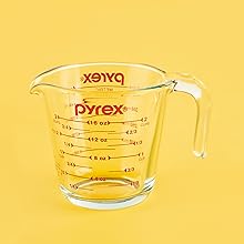 Amazon.com: Pyrex 4 Piece Glass Measuring Cup Set, Includes 1-Cup, 2 ...