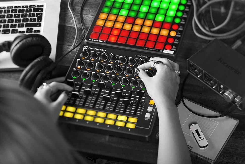 Novation Launch Control XL MKII: Amazon.co.uk: Musical Instruments