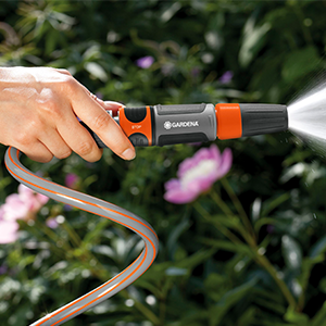 Porte-tuyau mural - Gardena : support mural de tuyau d'arrosage ...