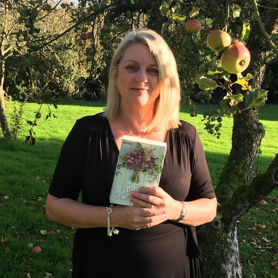 Fliedersommer: Roman: Amazon.de: Bramley, Cathy, Heel, Franziska: Bücher