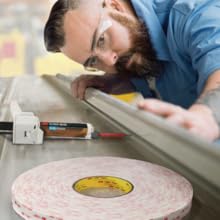 Amazon.com: 3M VHB Tape 4926, 0.5 in Width x 5 yd Length (1 Roll) : Industrial & Scientific