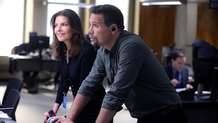 Prime Video: FBI S1 - Season 1