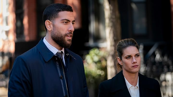 Prime Video: FBI S1 - Season 1