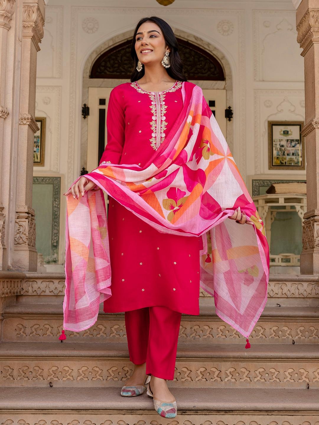 Buy Red Chanderi Viscose Embroidered Straight Kurta With Chanderi ...