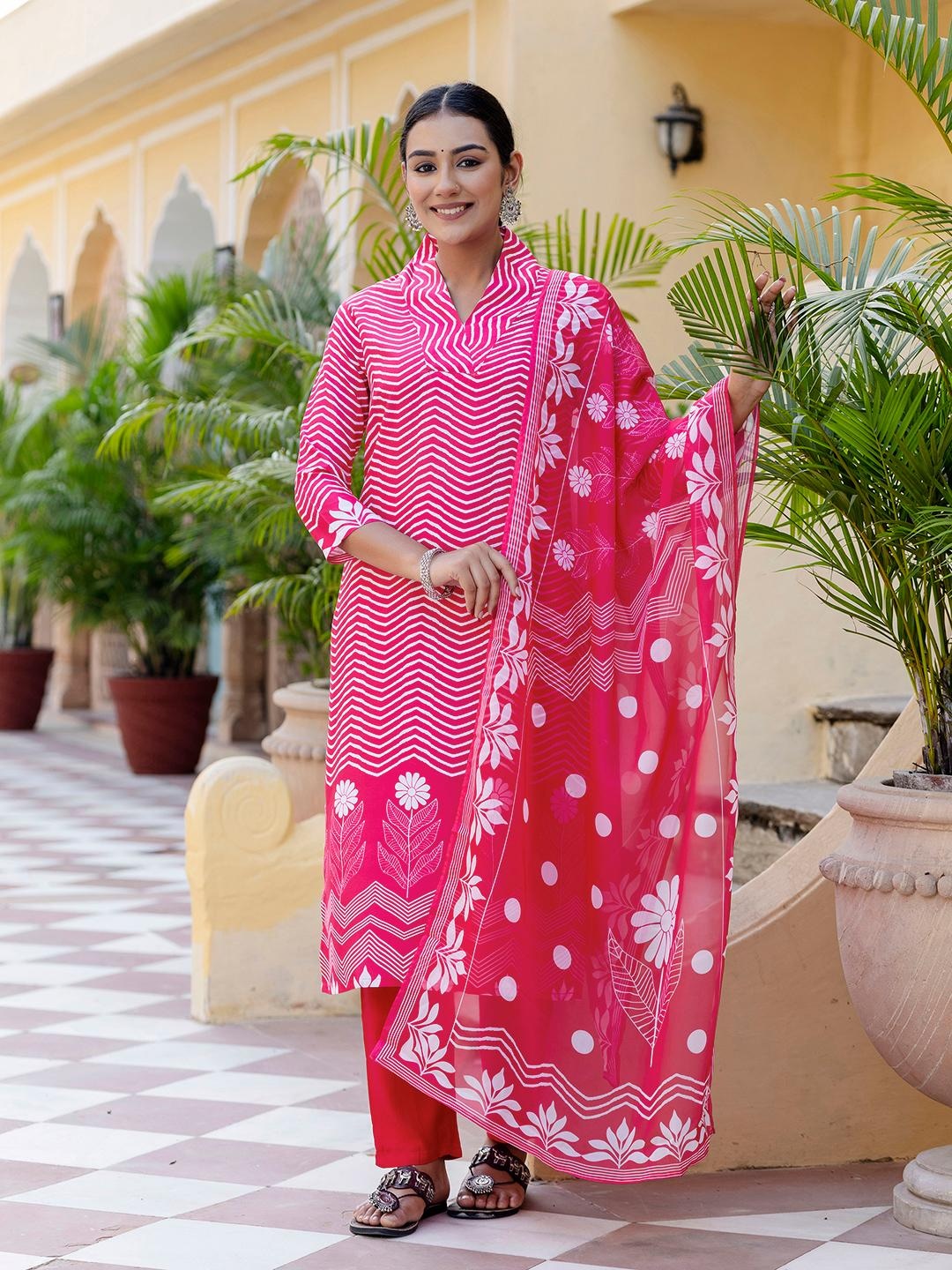 Buy Women's Rayon Printed Straight Kurta with Rayon Pant And Organza ...