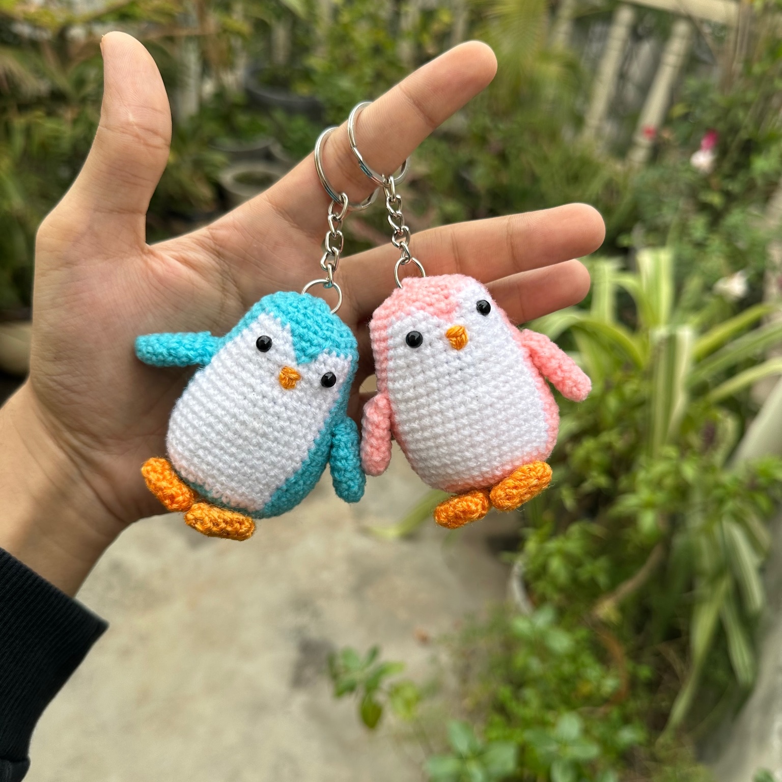 Buy Penguin Kissing Keychain | Stitchverse
