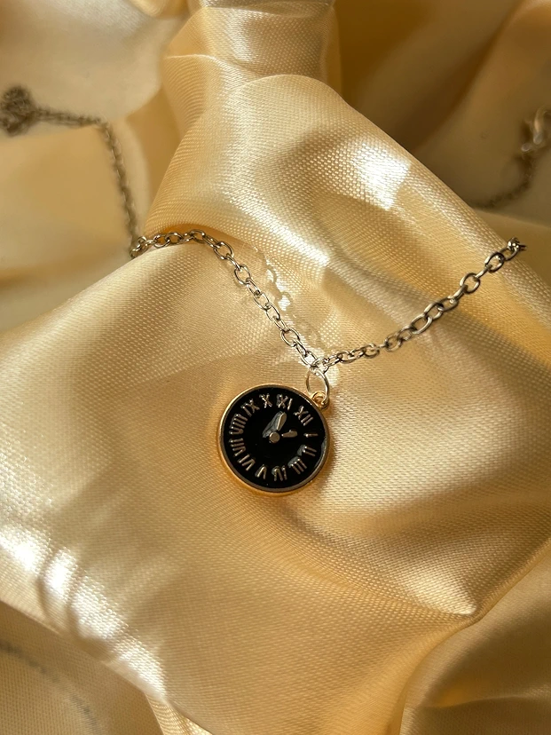 Buy Vintage Clock Neck chain | OutFlick