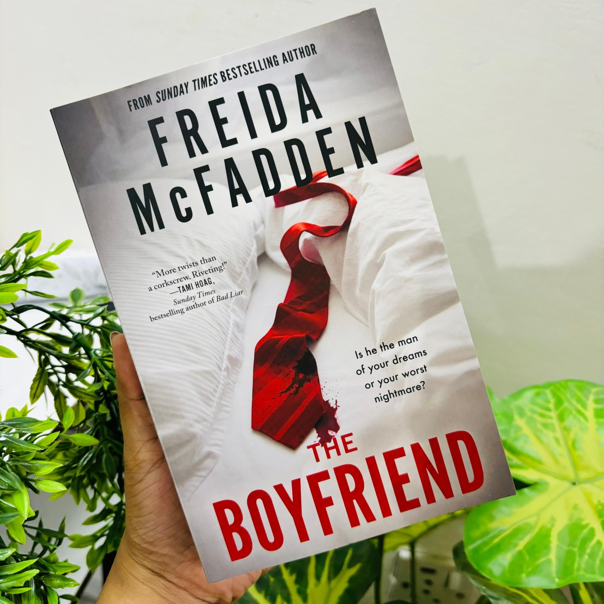 Buy The Boyfriend – Freida McFadden | The Wordique Bookstore