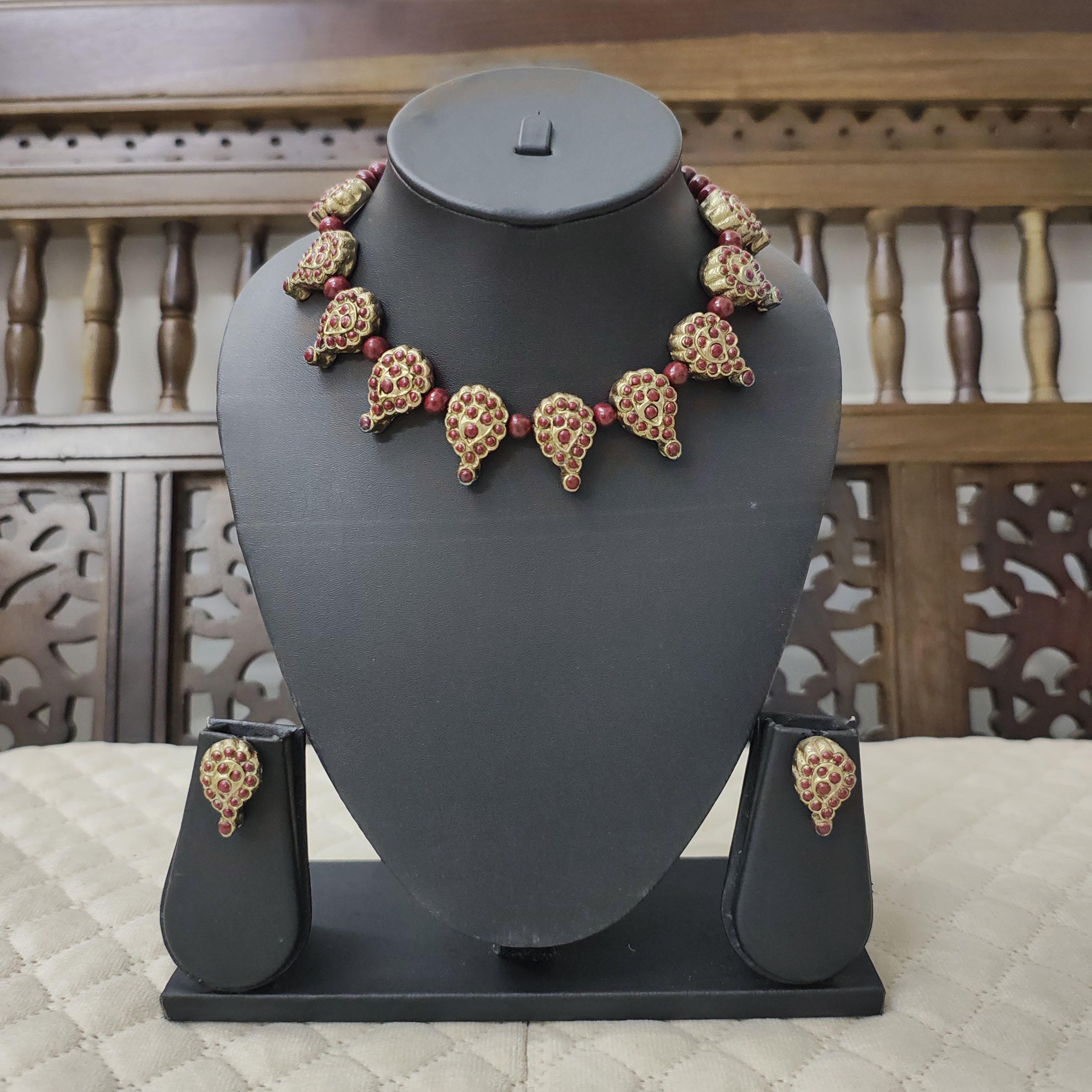 Buy Paisley Elegance Heritage Set | SISI COLLECTIONS